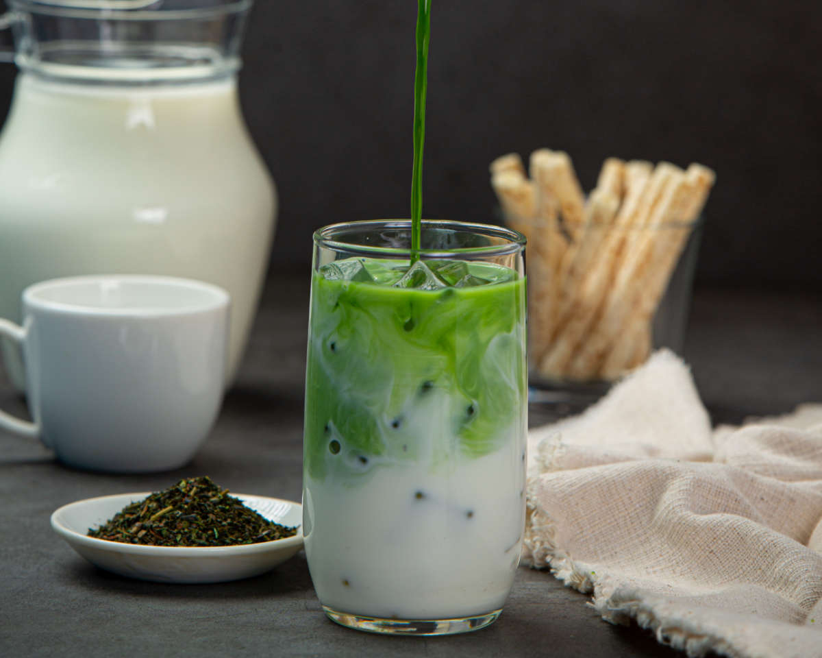 Blue Matcha Latte – Open Luna Panamá
